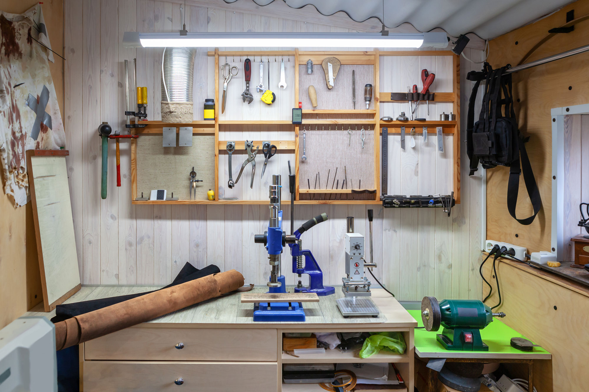 Setting up your crafting space ideas 2 - Ian W Wallace Ltd. Insurance ...